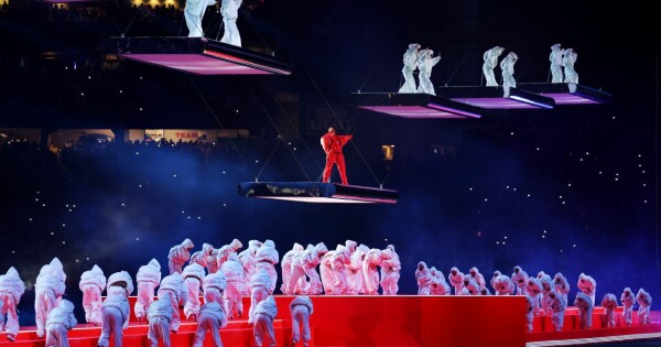 Event-обзор: технические детали Super Bowl Halftime Show 2023 | Event.ru